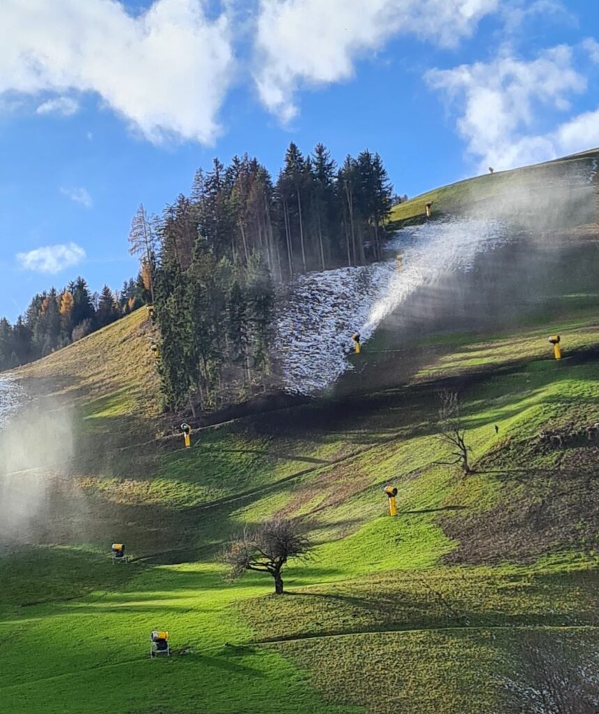 Technoalpin: Neue Anlage für den Weltcup - Seilbahnen International