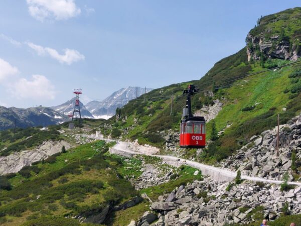 Seilbahnen International: Neues zu Seilbahn und Technik