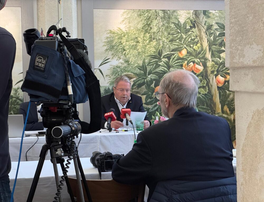 Prinoth Leitwolf: Höchstleisung für erstklassige Pisten & Co ...